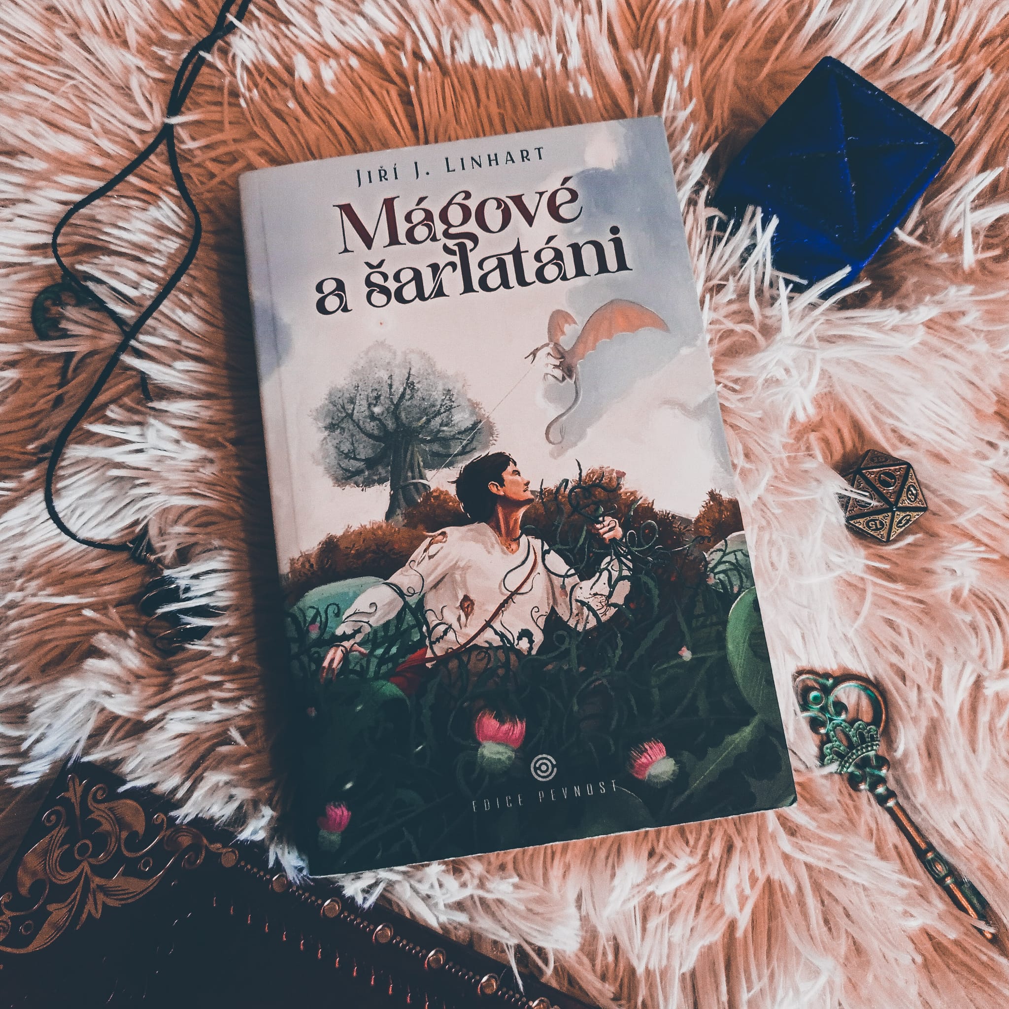 Recenze na české fantasy – Mágové a šarlatání